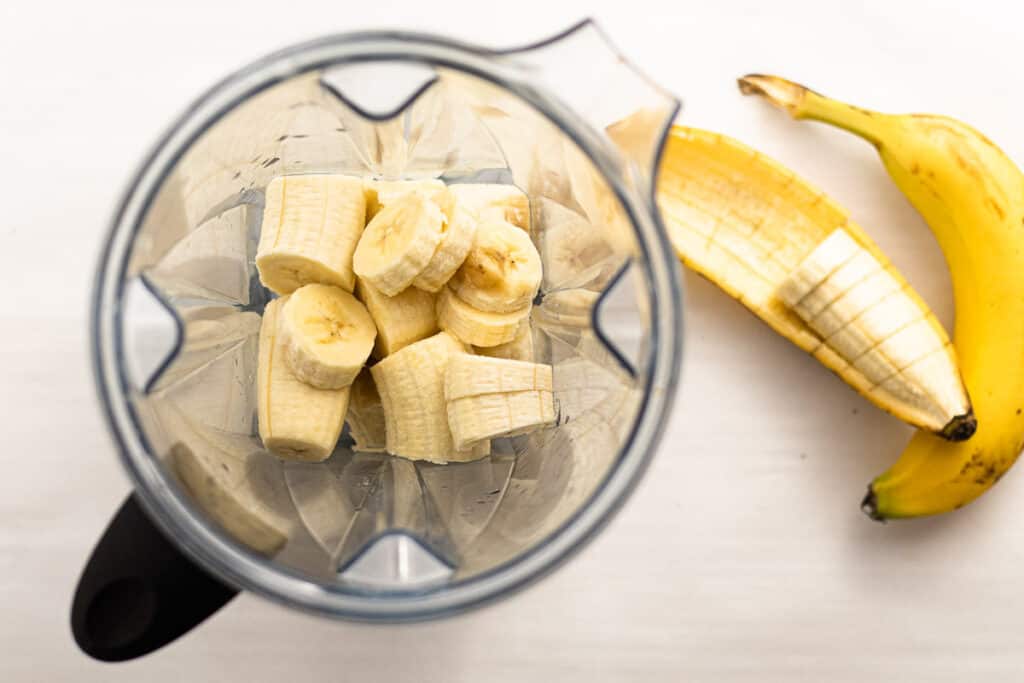 5-Minute Banana Puree for Baby • Simple Gray T-Shirt