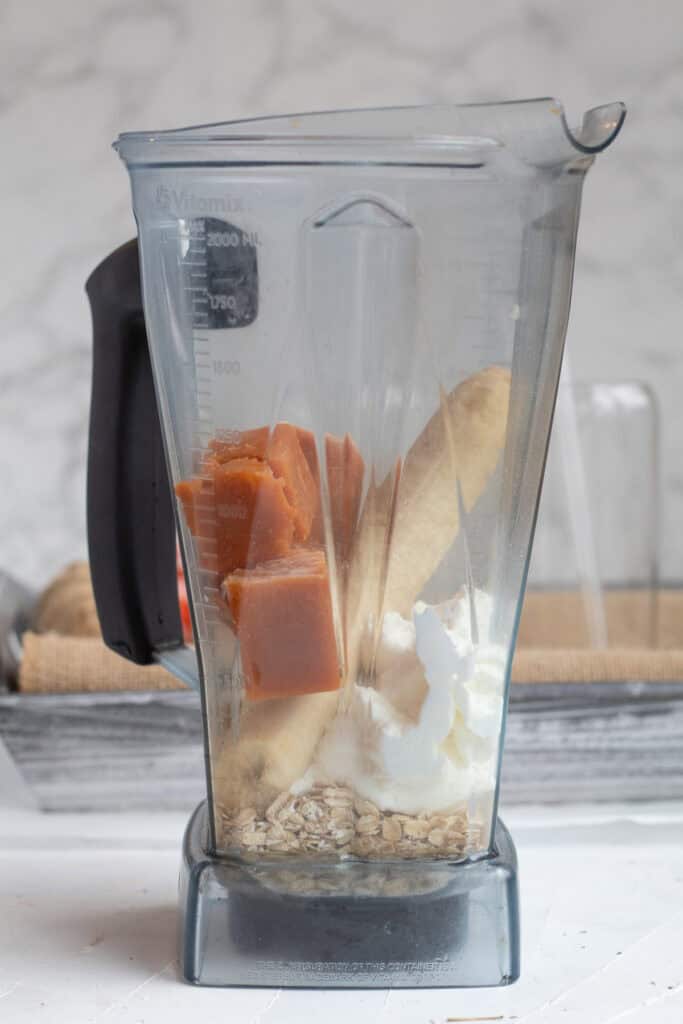 5-Ingredient Pumpkin Pie Smoothie • Simple Gray T-Shirt