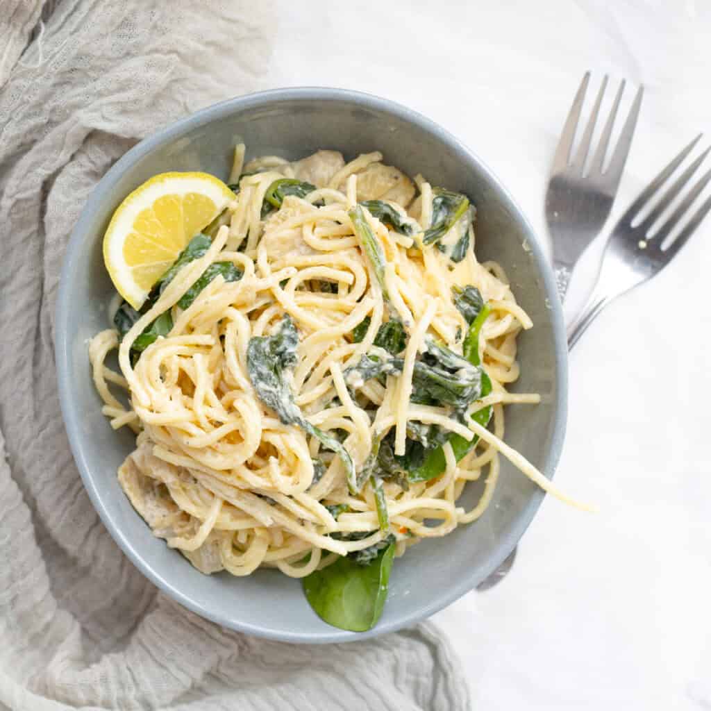 20-Minute Spinach Artichoke Spaghetti • Simple Gray T-Shirt