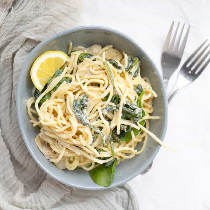 20-Minute Spinach Artichoke Spaghetti • Simple Gray T-Shirt
