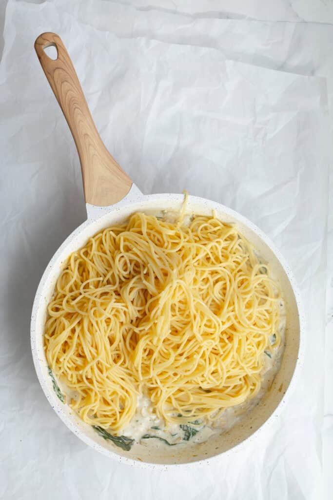 20-Minute Spinach Artichoke Spaghetti • Simple Gray T-Shirt