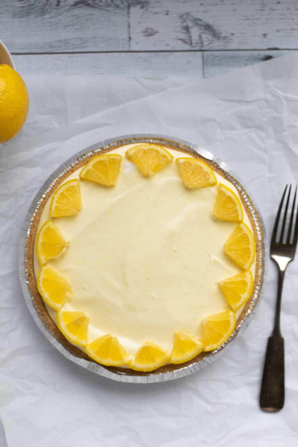 4-Ingredient No Bake Lemon Pudding Pie • Simple Gray T-Shirt